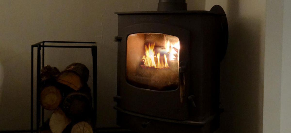 Réduire les particules fines des feux de bois | Parc Naturel de la ...